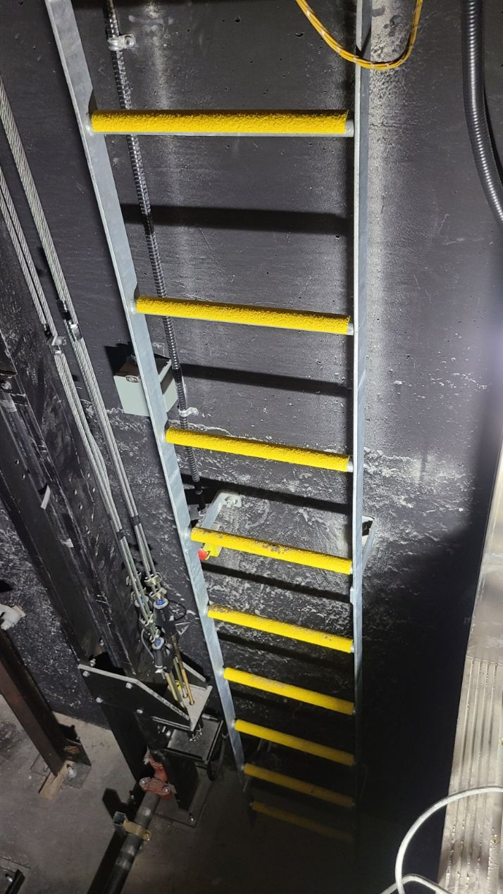 Safeguard® Hi-Traction® Anti-Slip Ladder Rung Covers - NEX Industrial ...